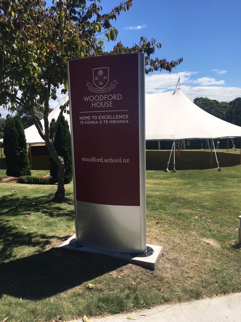 Vista Pylons - A welcomed addition to School signage | Vista System